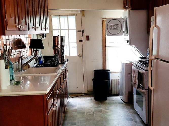 How about that stonework! The Penny House, Circa 1749 in Delaware ...