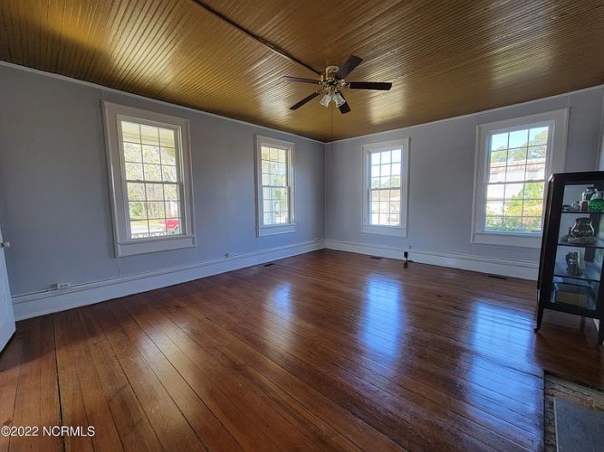 Former Waldo-Darden Hotel, Circa 1840 in North Carolina. $199,990 – The ...