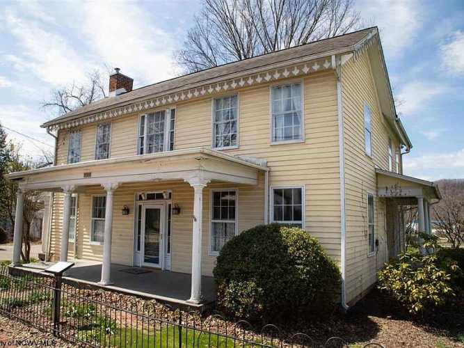 Sold. Birkett-Cresap House, Circa 1902. Over one acre in West Virginia ...