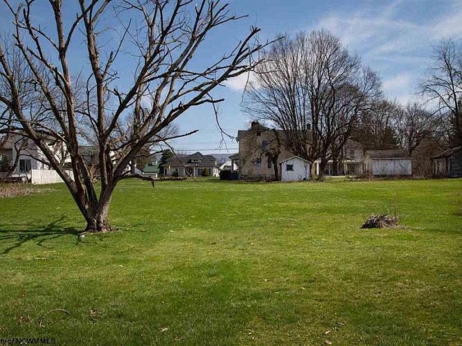 Sold. Birkett-Cresap House, Circa 1902. Over one acre in West Virginia ...