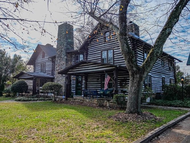 Log Home in North Carolina. Circa 1926. $375,000 – The Old House Life