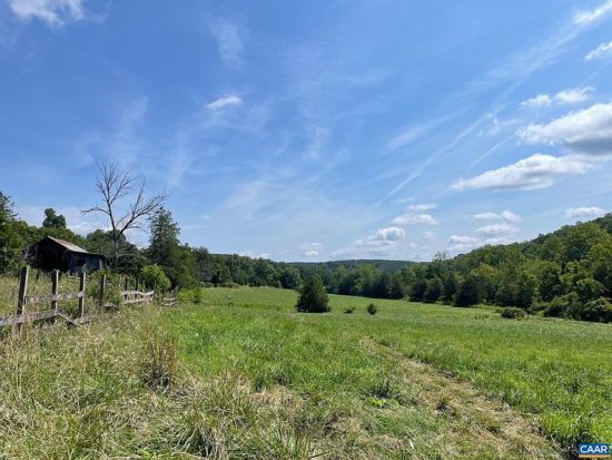 Riverfront farm in Virginia. On 12 acres. Circa 1888. $279,000 – The ...