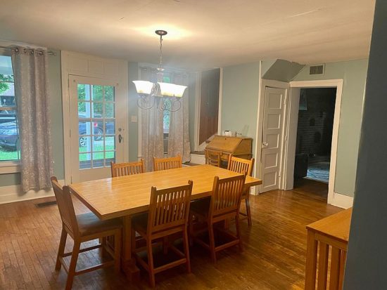 Oldest house in the county! Almost two acres in Kentucky. Circa 1797 ...