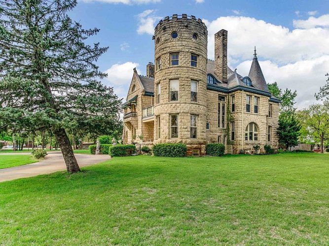 The Campbell Castle, Circa 1888. Almost two acres in Kansas. $2,950,000 ...