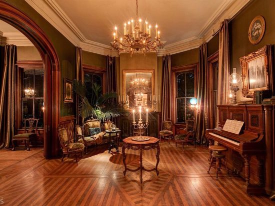 STUNNING! Stranger Things House. The Creel House, Circa 1882 in Georgia ...