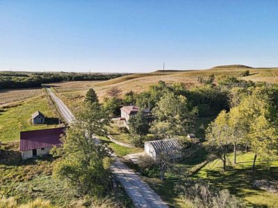 Almost 12 acres in Kansas. Stone house, Circa 1872. $397,000 – The Old ...