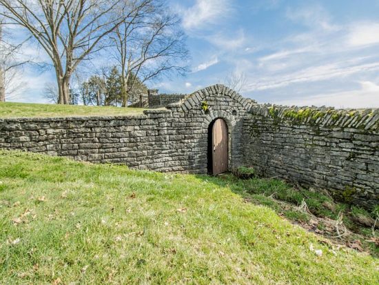 Kentucky’s most expensive old house listing! Built in 1780! On 533 ...