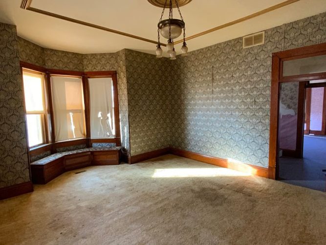 Sold. On 11 acres! 5,000 square feet. The Herrman House in Kansas ...