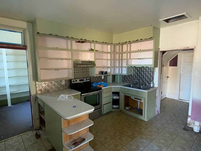 Sold. On 11 acres! 5,000 square feet. The Herrman House in Kansas ...