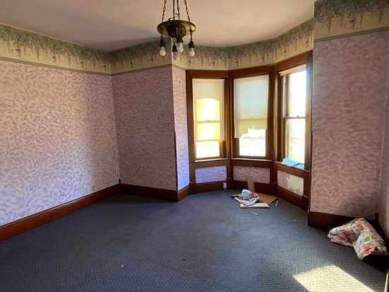 Sold. On 11 acres! 5,000 square feet. The Herrman House in Kansas ...