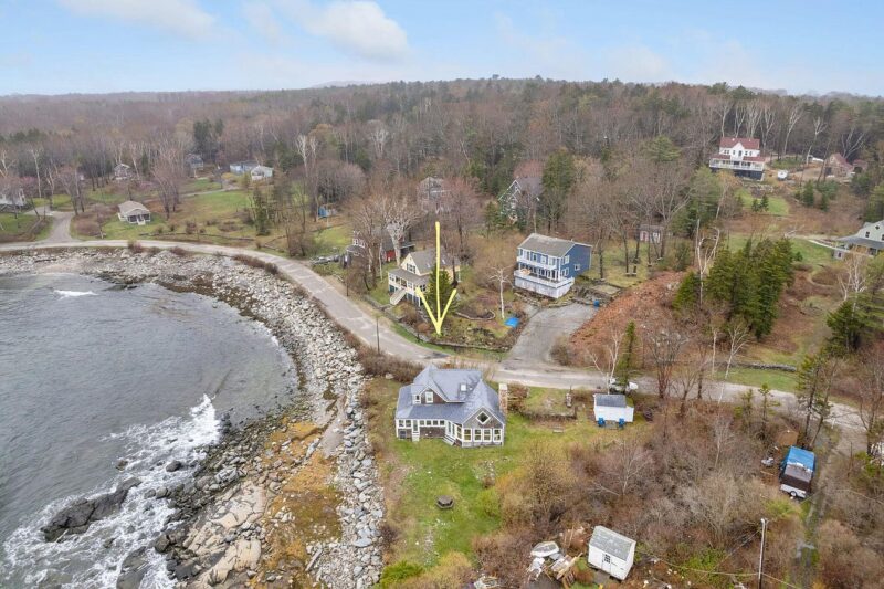 Island time! Seaside Cottage in Maine. Circa 1900. $1,300,000 – The Old ...