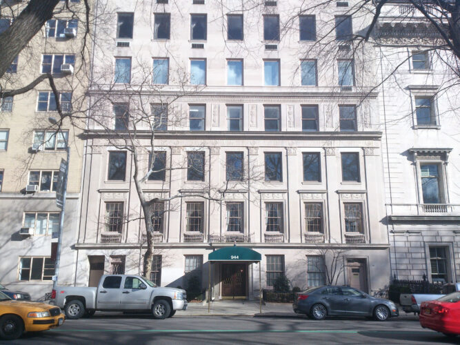 Barbara Walters’ 5th Avenue Apartment, Circa 1925 in New York City ...
