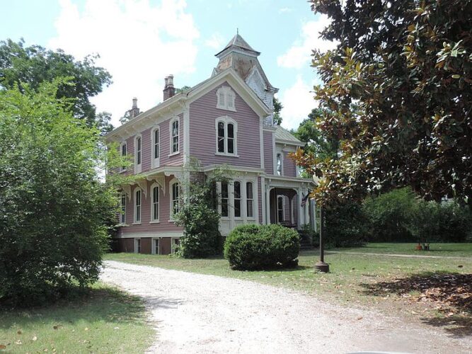 William Hodges Mann House, Circa 1870. Three acres in Virginia ...