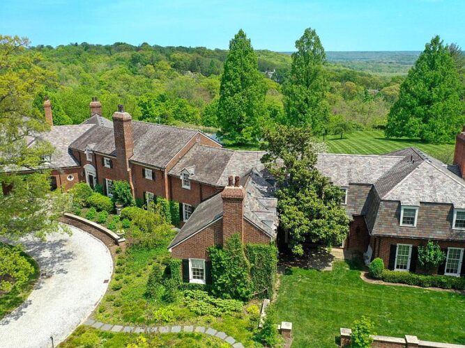 Ohio’s most expensive old house listing! On 29 acres. Circa 1940 ...