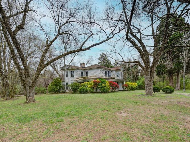 Nice staircase and entryway! Circa 1900. Over 6 acres in Virginia ...