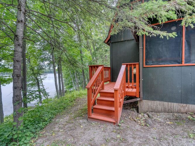 Sold for $295,000. Cute interior! Waterfront cabin in Minnesota. Almost ...