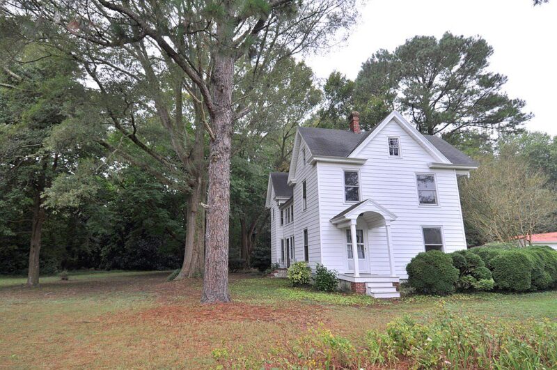Diamond in the Rough! Over two acres in Virginia. $249,900 – The Old ...