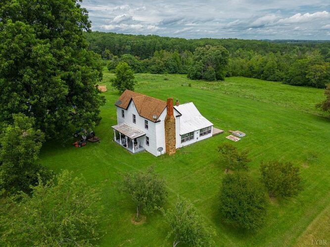 Pretty setting! Ten acres in Virginia. Circa 1900. $189,000 – The Old ...