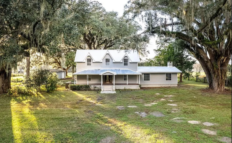 Love that setting! An old vineyard. 20 acres in Florida. Circa 1901 ...