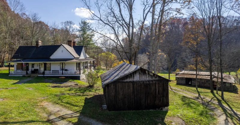 Beautiful countryside! On 33 acres in Virginia. Circa 1865. $399,995 ...