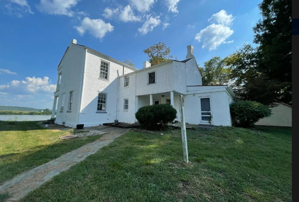 That view! Built in 1860 in Indiana. $199,900 – The Old House Life