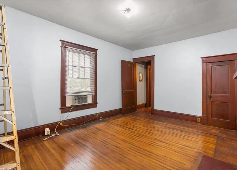 Original hardwood floors! Circa 1920 in North Carolina. $150,000 – The ...