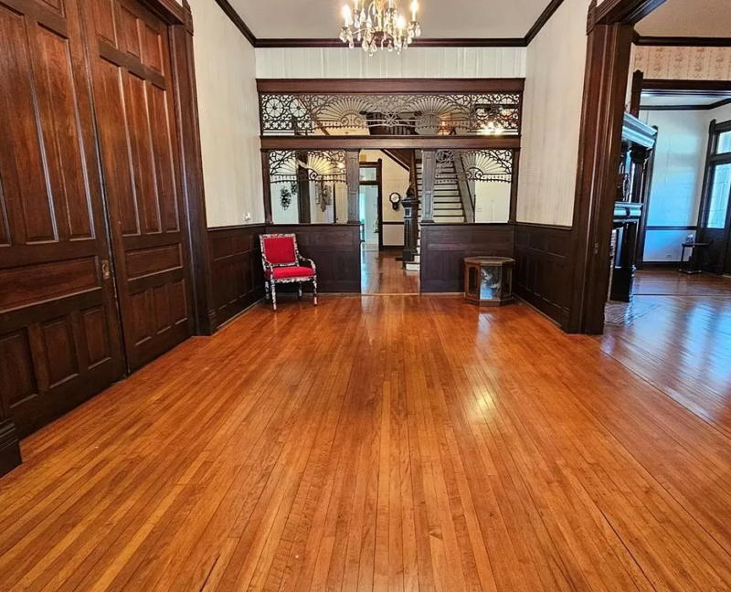 The Howard House, Circa 1903 in Texas. $389,900 – The Old House Life