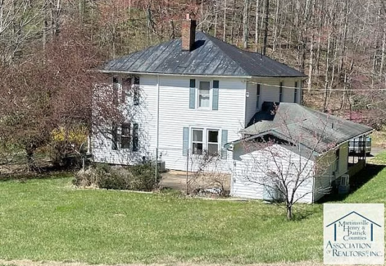 Beautiful setting! Has a guest house! On 15 acres in Virginia. $599,900 ...