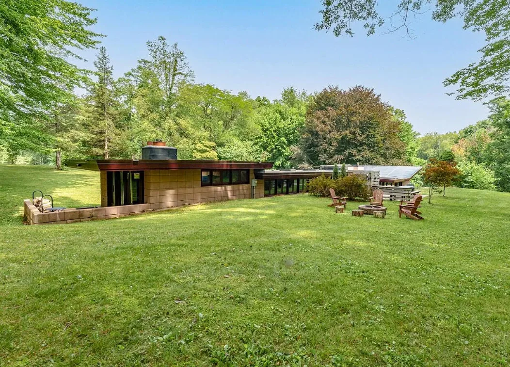 Frank Lloyd Wright designed home! The Eppstein House. Two acres in ...