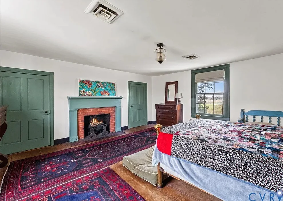 Circa 1783! Historic Bagby House. Has a guest cottage. On 11 acres in ...