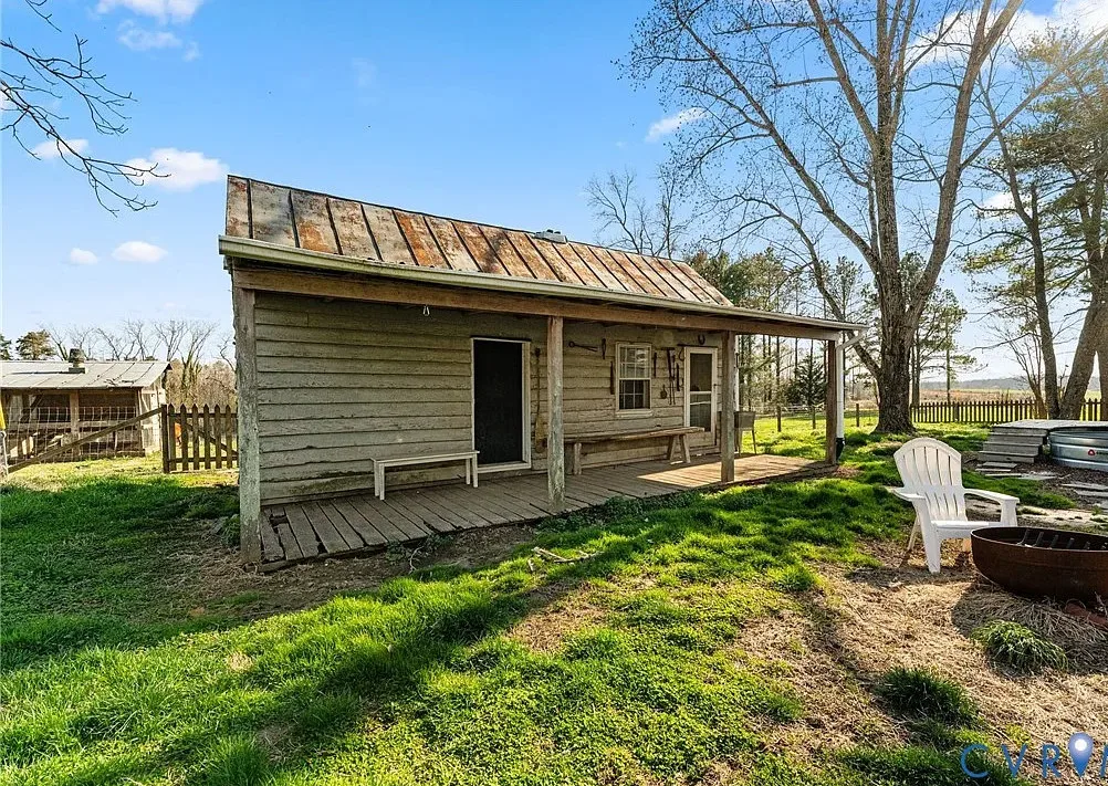Circa 1783! Historic Bagby House. Has a guest cottage. On 11 acres in ...
