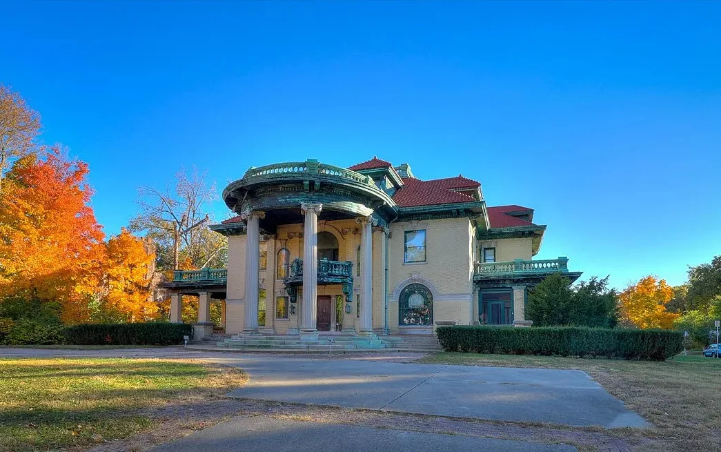 $299,900! The Powers Mansion. Over 7,000 square feet in Illinois. – The ...