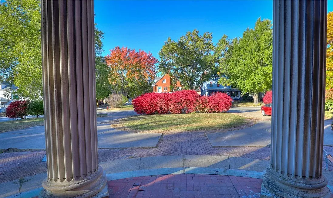 $299,900! The Powers Mansion. Over 7,000 square feet in Illinois. – The ...