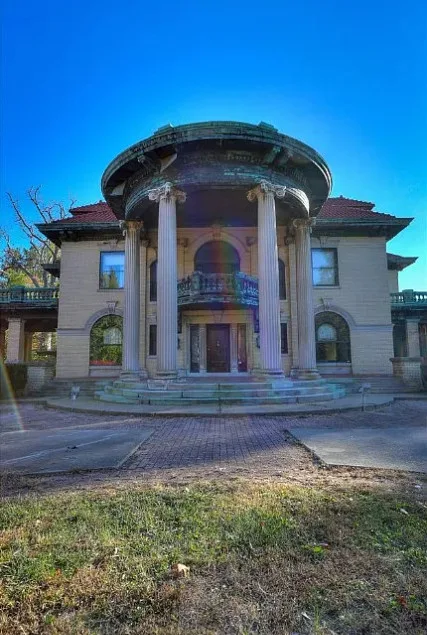 $299,900! The Powers Mansion. Over 7,000 square feet in Illinois. – The ...