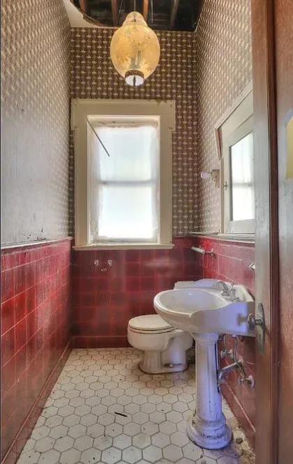 $299,900! The Powers Mansion. Over 7,000 square feet in Illinois. – The ...