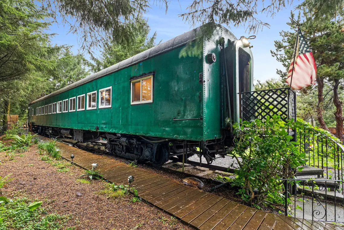 All Aboard! Beach access in Washington! C. 1945. $780,000 – The Old ...