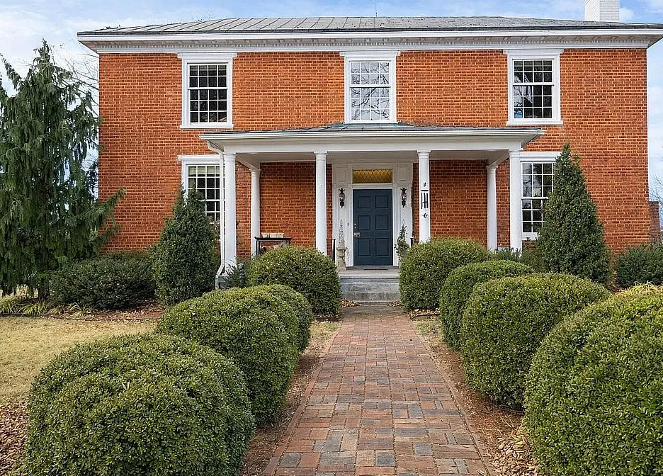 Beautiful! Nice event barn! Over an acre in Virginia. $497,000 – The ...