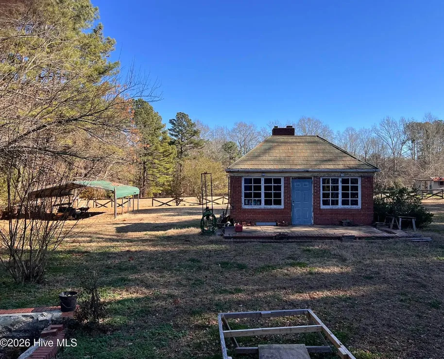 Nice kitchen! Great porch! Two acres in North Carolina. $305,000 – The ...