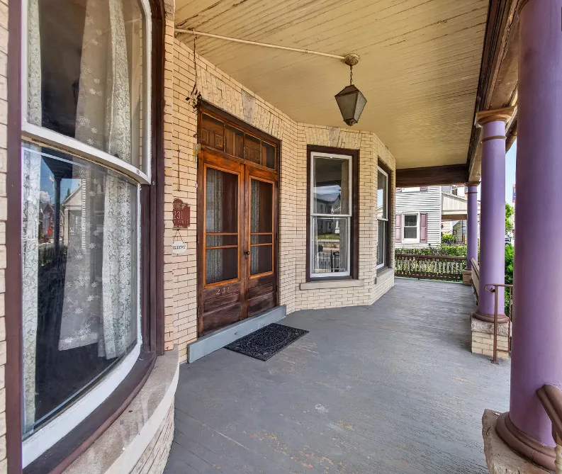 Beautiful staircase! Nice porch! Circa 1880 in Pennsylvania. $299,900 ...